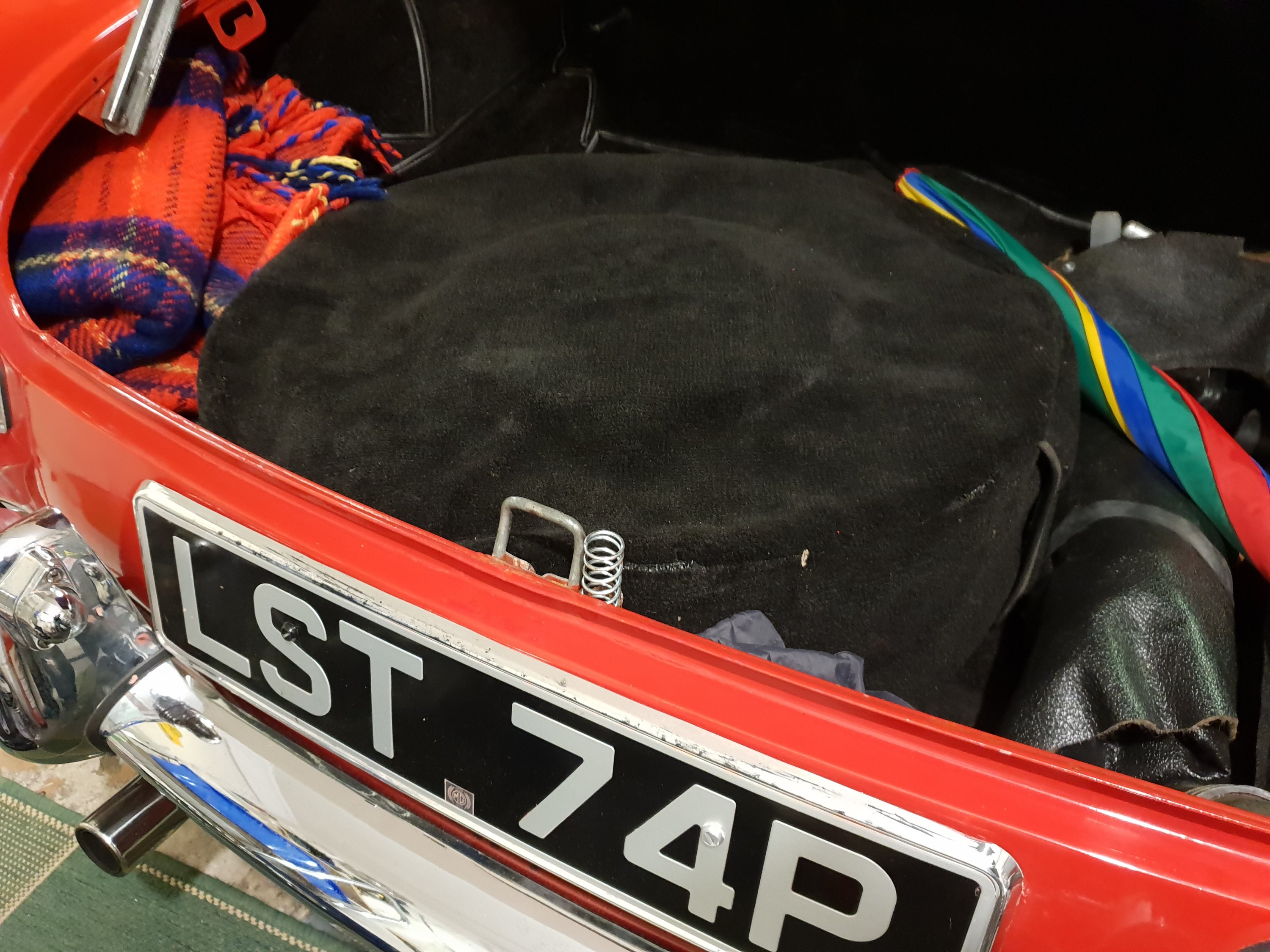 MGB Boot Release Spring – MGB tips mods and maintenance