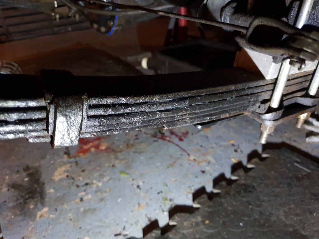 Leaf Spring Greaser – MGB tips mods and maintenance