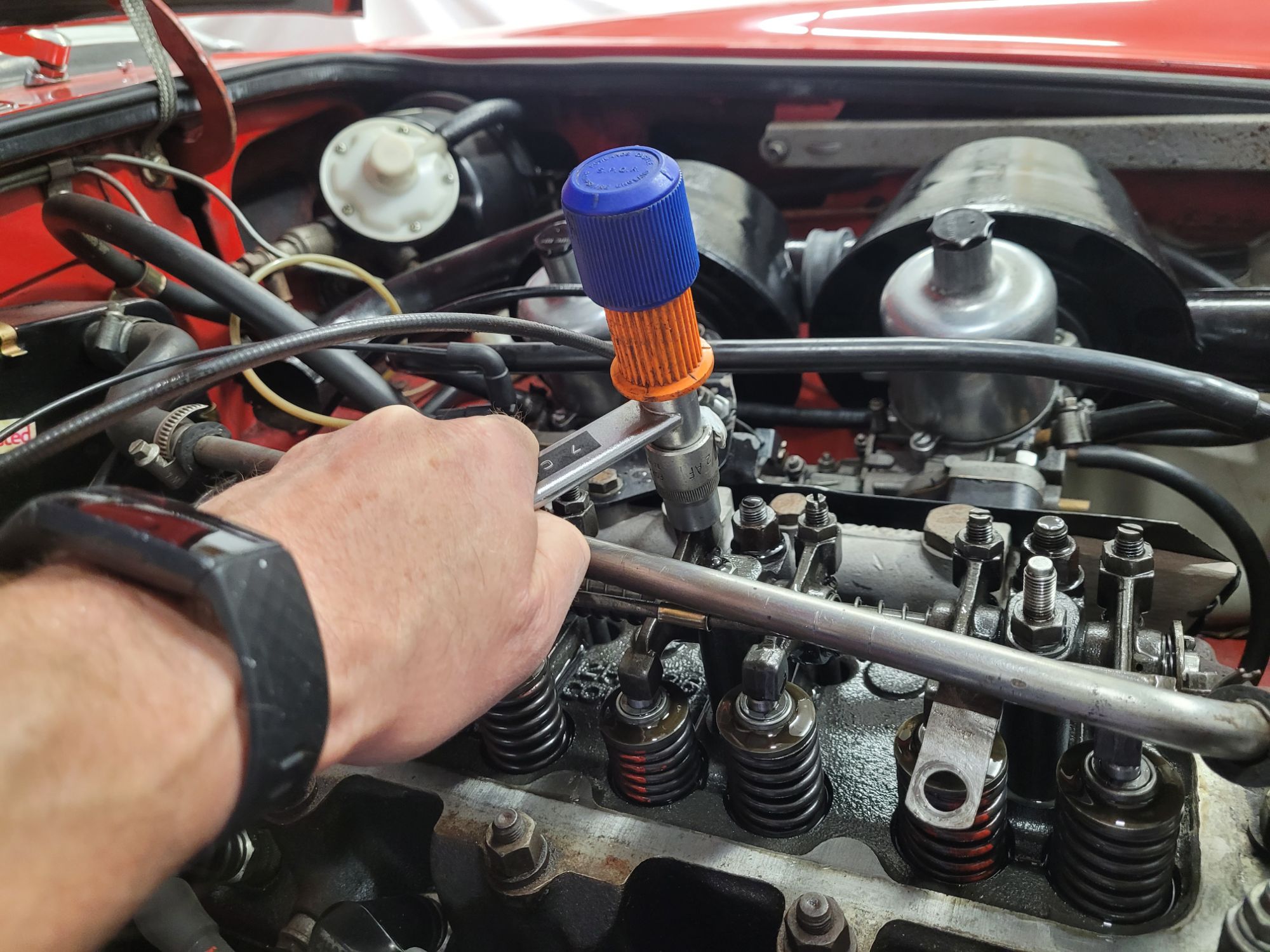 MGB Tappet Adjustment – MGB tips mods and maintenance